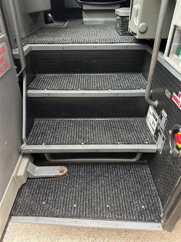 Vehicle Details: 2002 volvo b12m van hool - Used Coach Sales